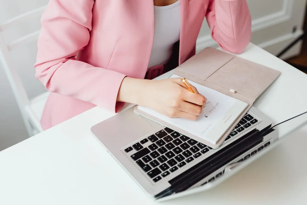 How To Write A Pinterest Board Description To Get More Clicks Throughs ...
